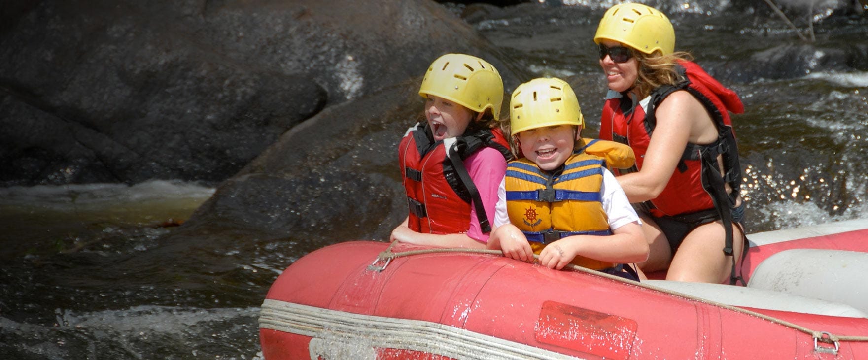Rafting Nouveau Monde | Rafting en eau vive sur la rivière Rouge